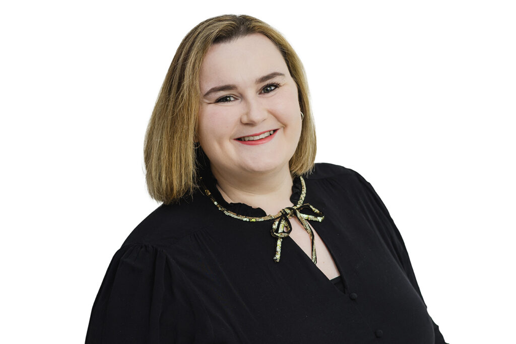 Stephanie Knight: Solicitor at Howell Jones